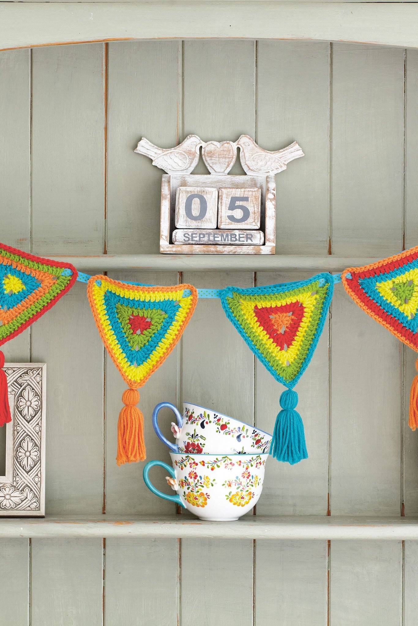 Rainbow Bunting Crochet Pattern | The Knitting Network